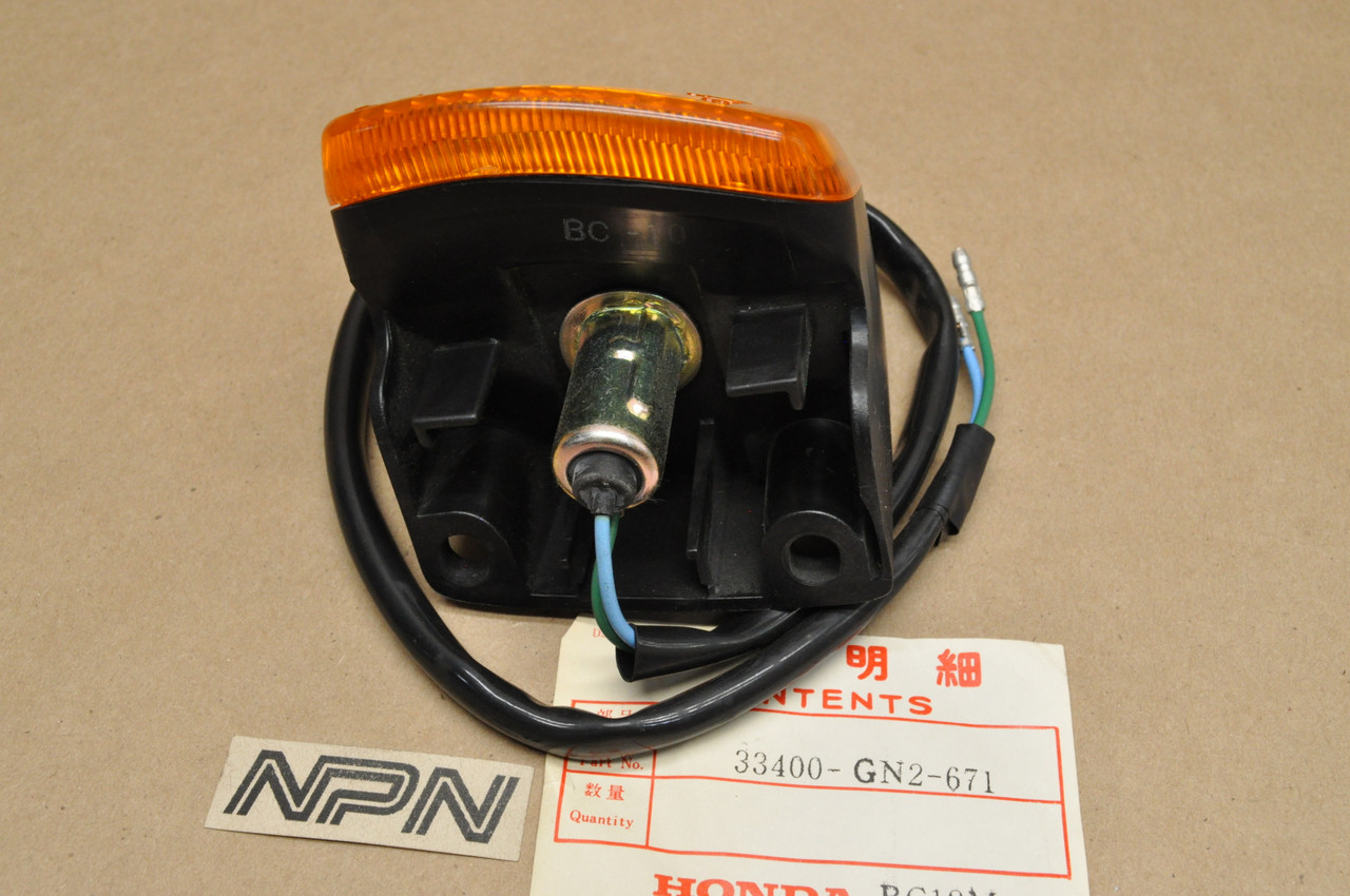 NOS Honda 1985-86 NB50 Aero Right Front Turn Signal Blinker Assy 33400 ...