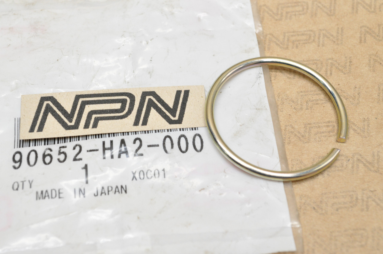 NOS Honda ATC250 ATC350 TRX250 TRX300 TRX400 TRX450 Outer Clip 90652 ...