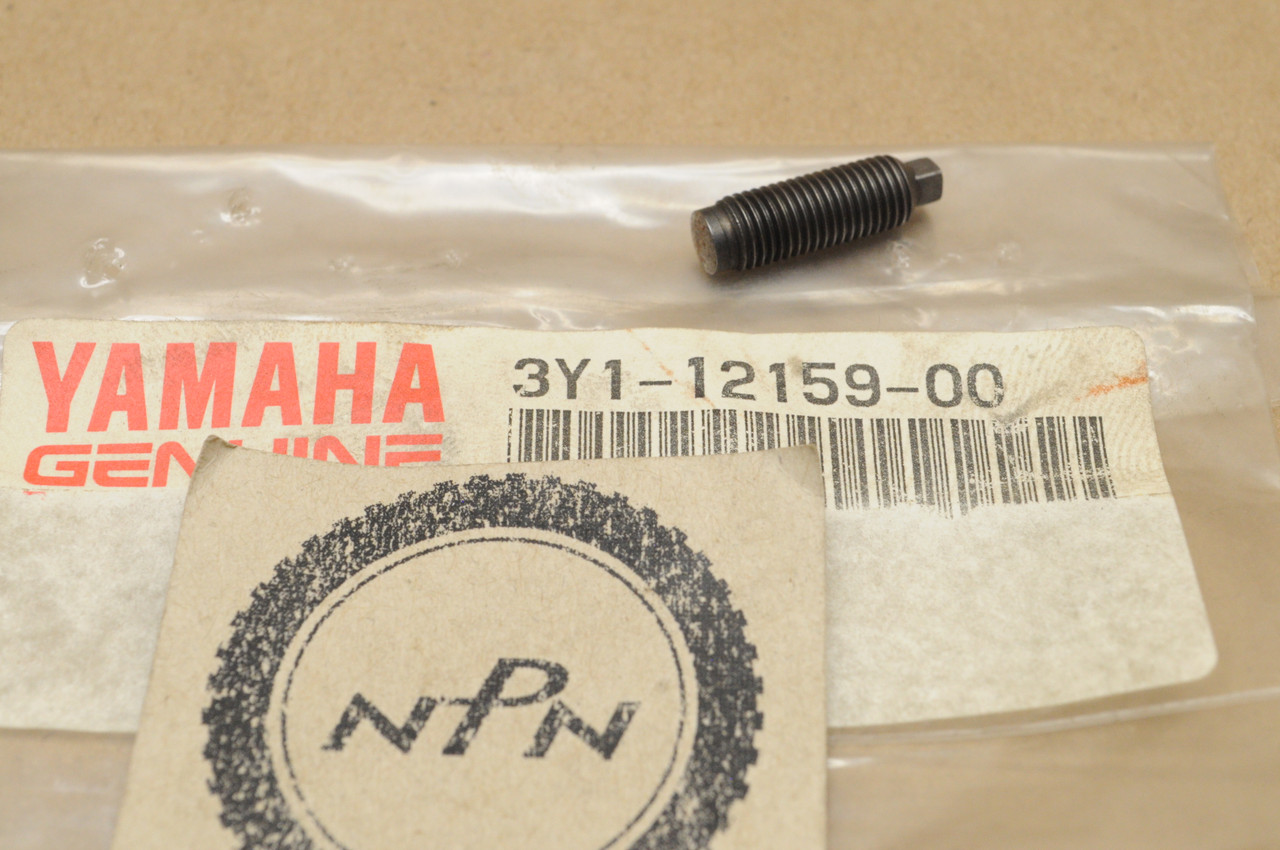 NOS Yamaha BW200 YFM250 SRZ600 TW200 XT600 Valve Adjusting Screw 3Y1 ...