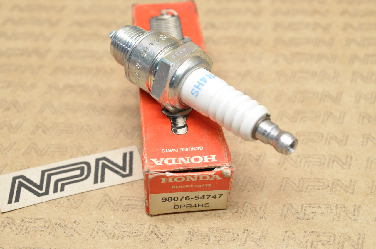 NOS Honda NB50 NC50 NH125 NQ50 NU50 TG50 NGK Spark Plug BPR4HS 98076 ...