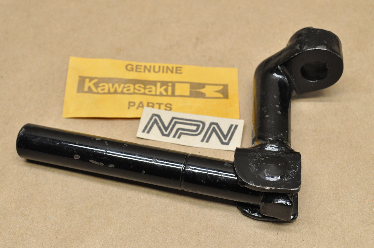 NOS Kawasaki 1969-75 H1 1976 KH500 Left Foot Peg Rest Bracket Bar 34003 ...