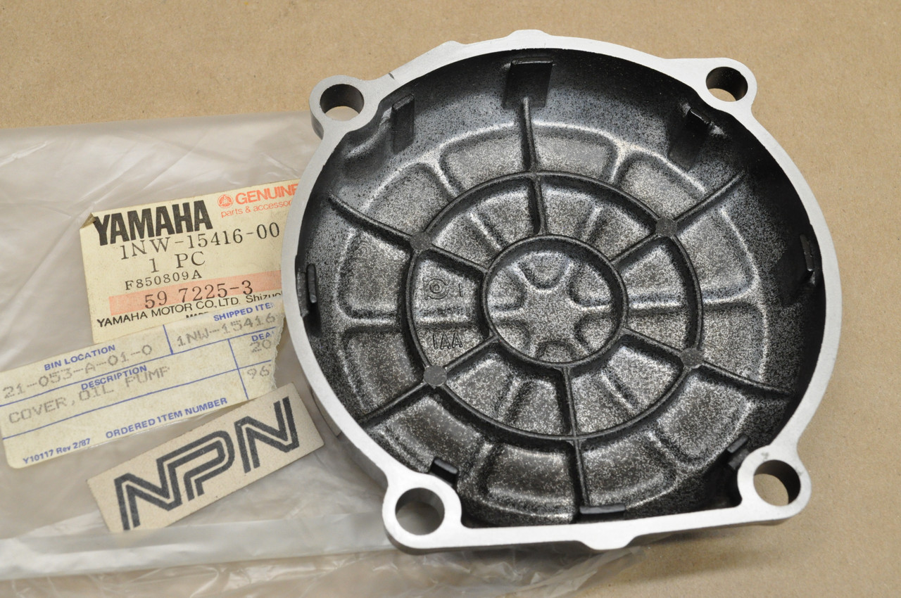 NOS Yamaha 1986 XJ700 Maxim Oil Pump Cover 1NW-15416-00 - NOS Parts NOW