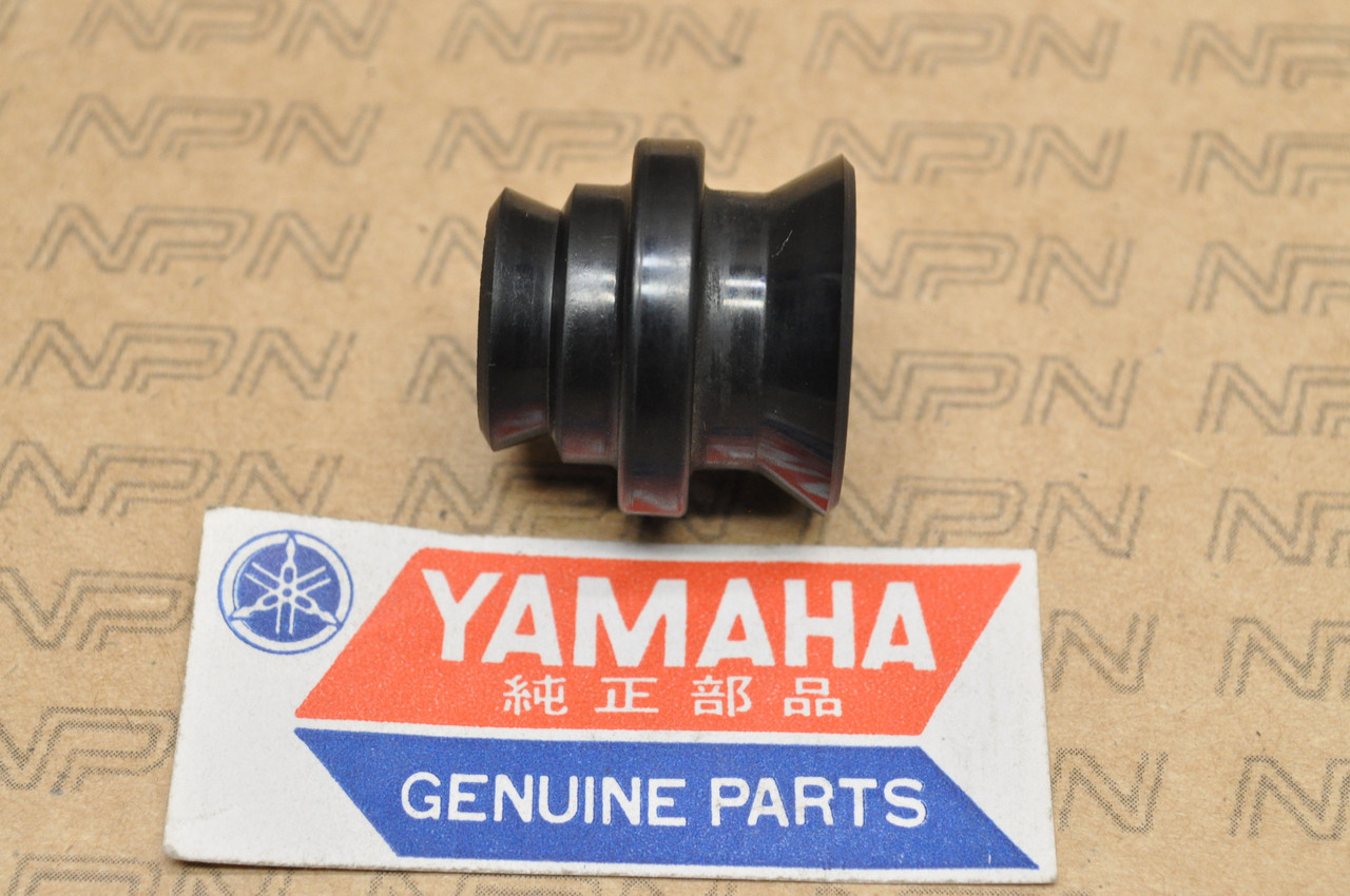 NOS Yamaha DT1 DT400 IT400 MX250 MX400 RT1 YZ250 YZ400 Shaft Boot 214 ...