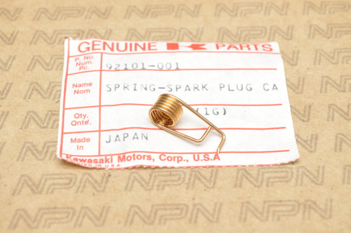 NOS Kawasaki A1 A7 F12 F5 F12MX G31M G5 H1 H2 Spark Plug Cap Spring ...