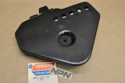 NOS Yamaha MX250 MX400 YZ400 Air Filter Cleaner Box Case Cap Cover 509 ...