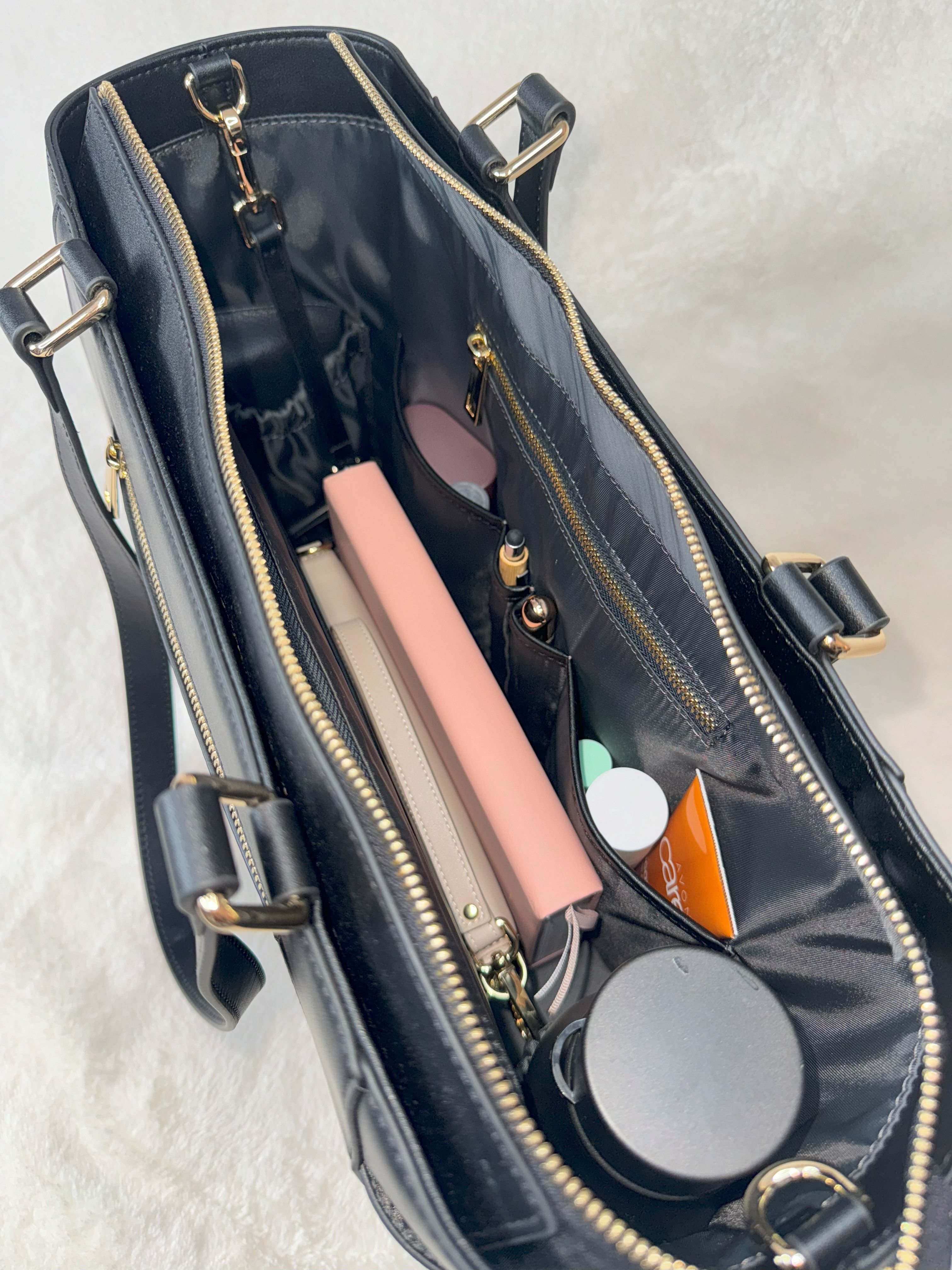 Flaunta - Organised Tote Bags & Purses