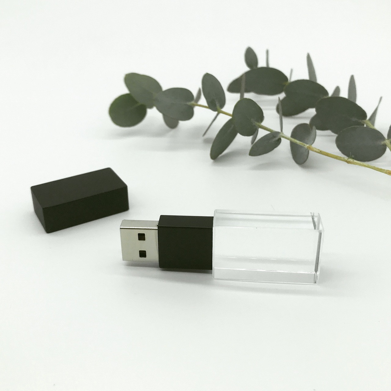 Matt Black Crystal USB Flash Drives | Keepsake Creative
