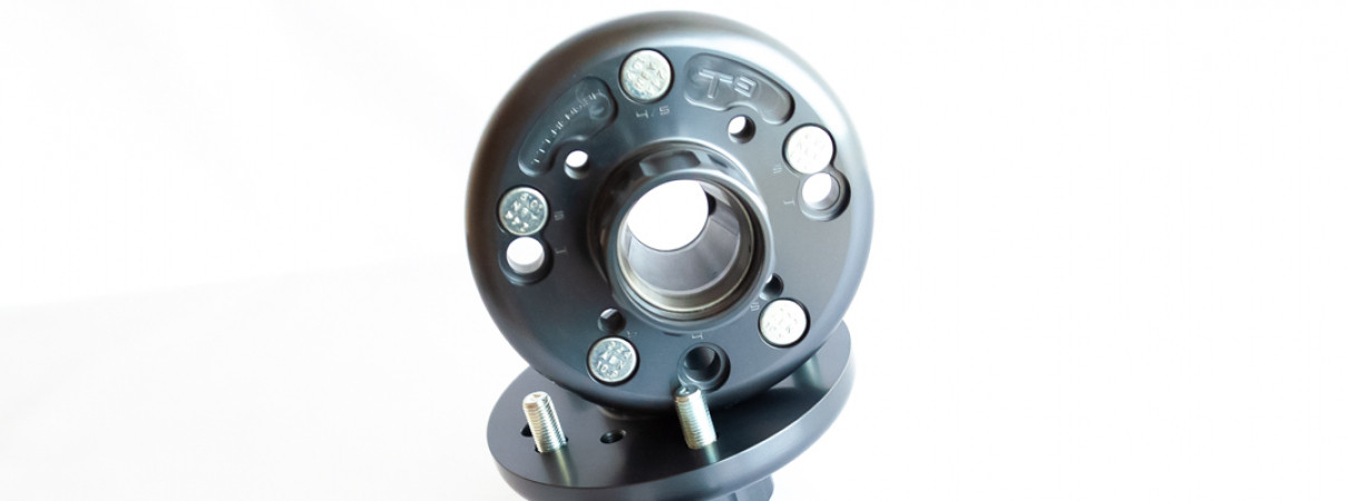Front Billet Racing Hubs for the AE86 in 4 lug or 5 lug layout - Techno ...