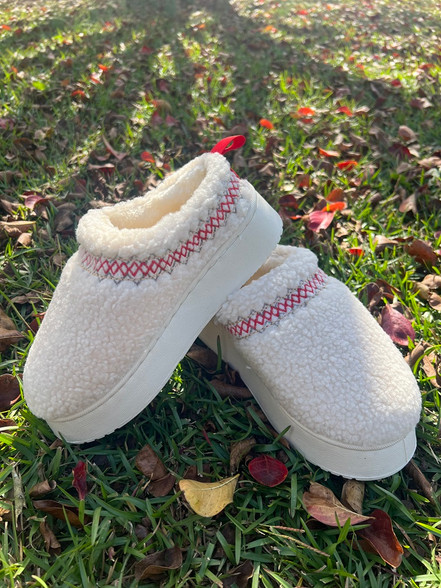 CREAM/RED SHERPA PLATFORM CLOG - Pee Dee Outfitters