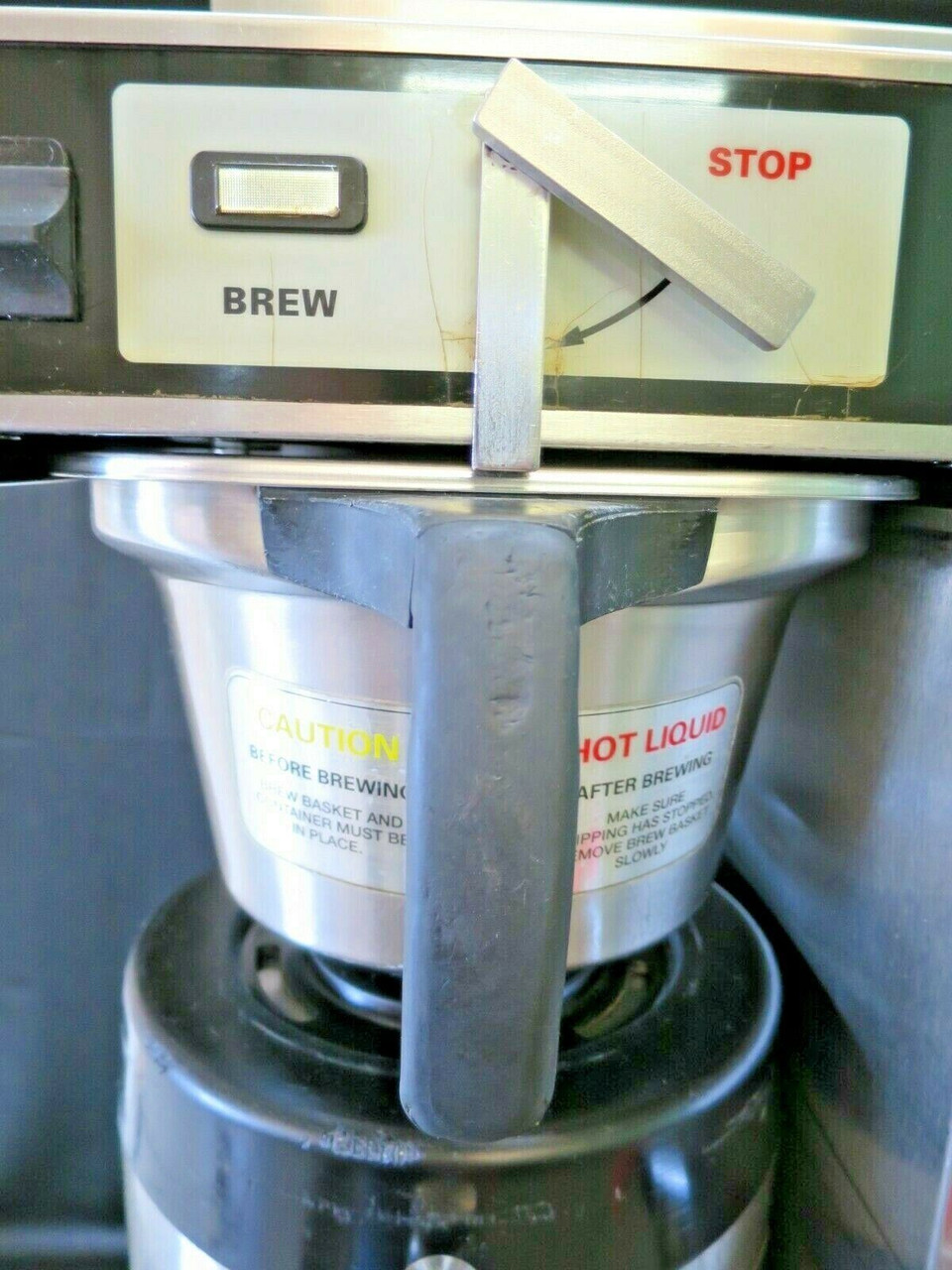 Fetco Twin 1.5 Gal. High Volume Thermal Coffee Brewer