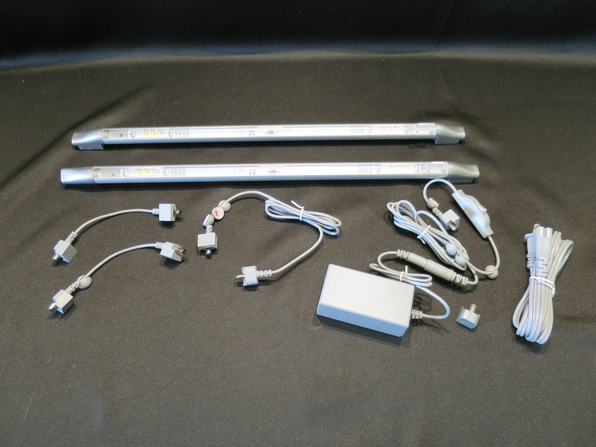 Herman Miller G6160 Twist LED Magnetic Under Cabinet Task Light #2