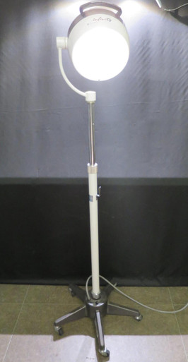 Skytron Infinity Rolling Exam Lamp