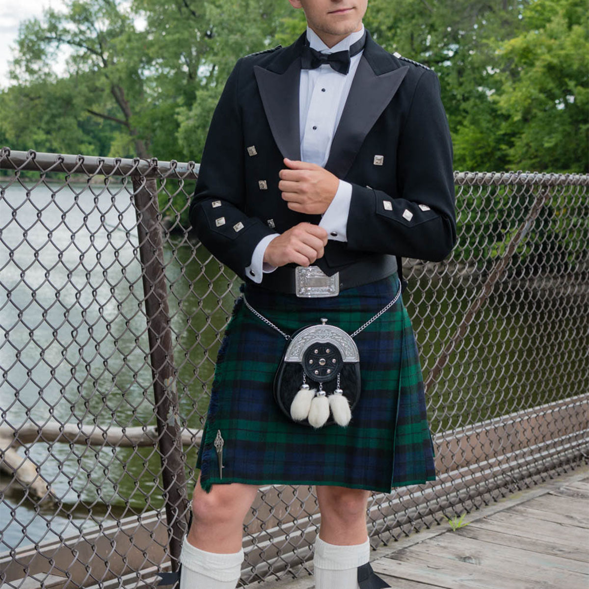 Kilt Rentals – Formal Scottish Outfit Rental Packages