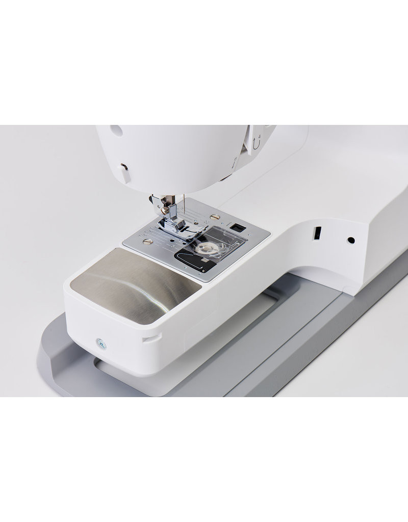 Singer Elite CE677 (Computerized Sewing Machine) - Red Deer Sewing Centre