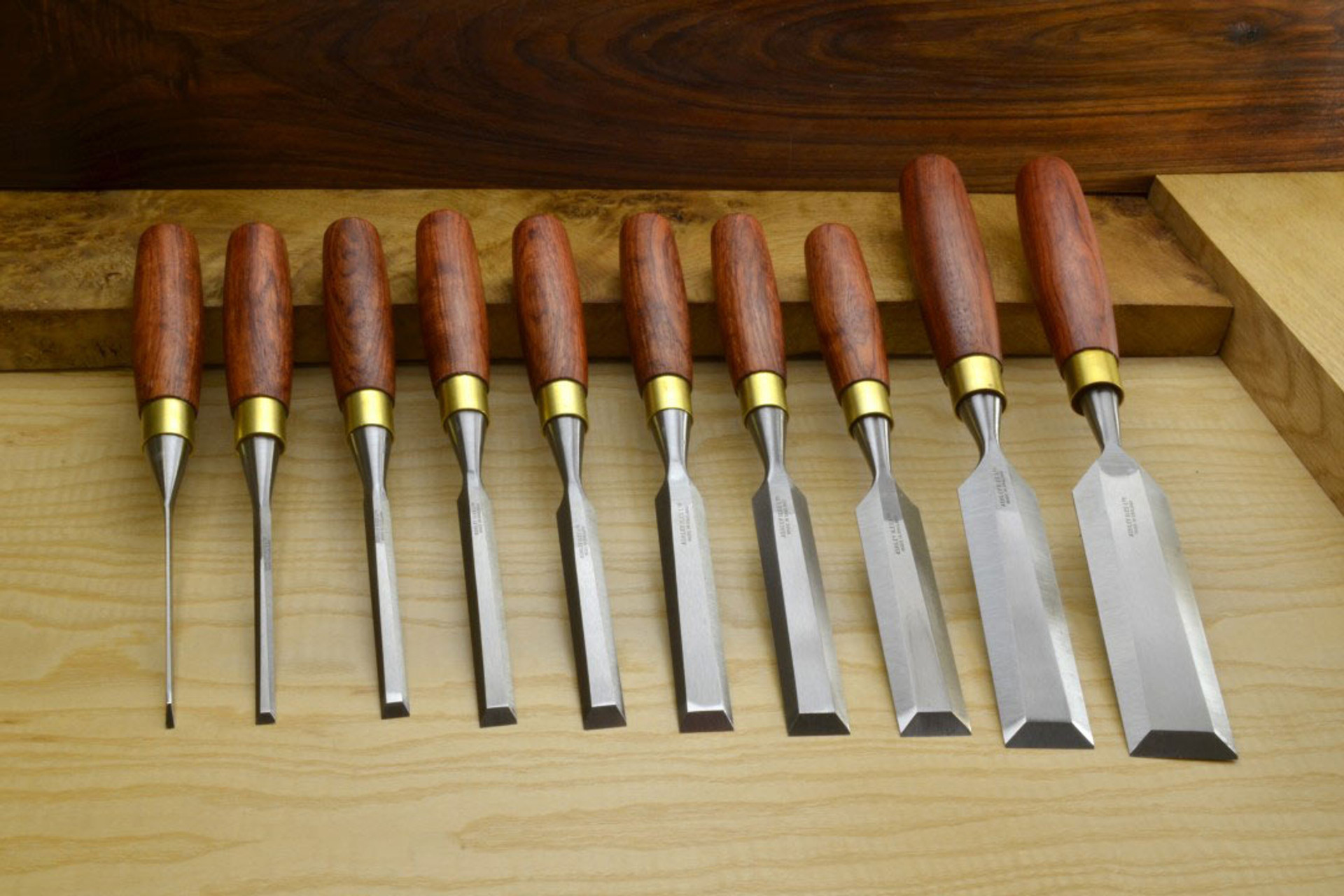 Ashley Iles | Mk2 Bevel Edged Cabinetmakers Chisel Set of 10