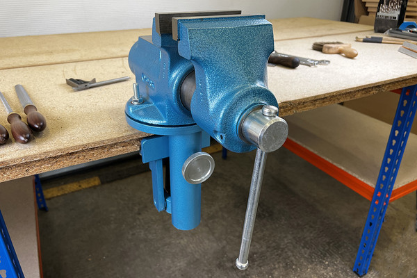 York PTS Bench Vice Tipper Mount 125mm | Workshop Heaven