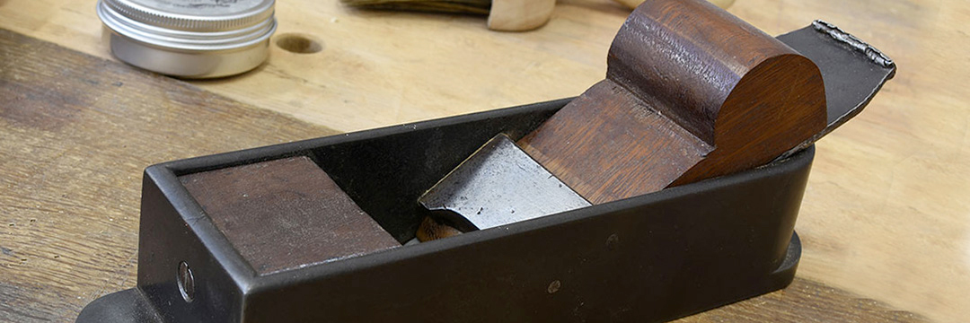 English Mitre Plane Restoration Project with handtools - Workshop Heaven