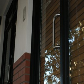 Zanda Aquilla Offset D Handle - 300mm Face Fix