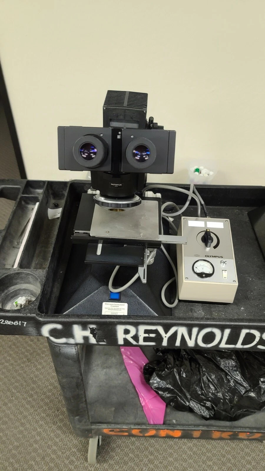 Olympus Microscope binocular WHK10x Eyepieces X-Stage and Light Source