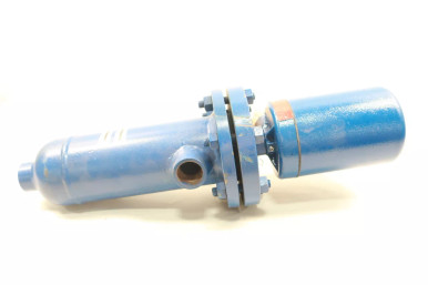 Magnetrol XC29-2B30-CDM Displacement Level Switch 240v-ac - MallofAmercia