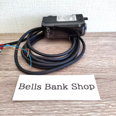 KEYENCE IG-1000 CCD Ttransmission Type Digital Laser Sensor tested ...
