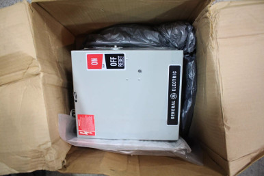 NEW GE GENERAL ELECTRIC FLEX-A-PLUG BUSWAY BUS PLUG 30A 30 AMP A 240V ...