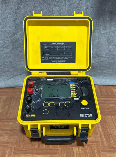 POWER TESTED Aemc Model 6240 Portable Micro-Ohmmeter with NiMH Battery Pack