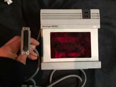 Metrologic MS700i-17 wedge fixed projection laser barcode scanner with ...