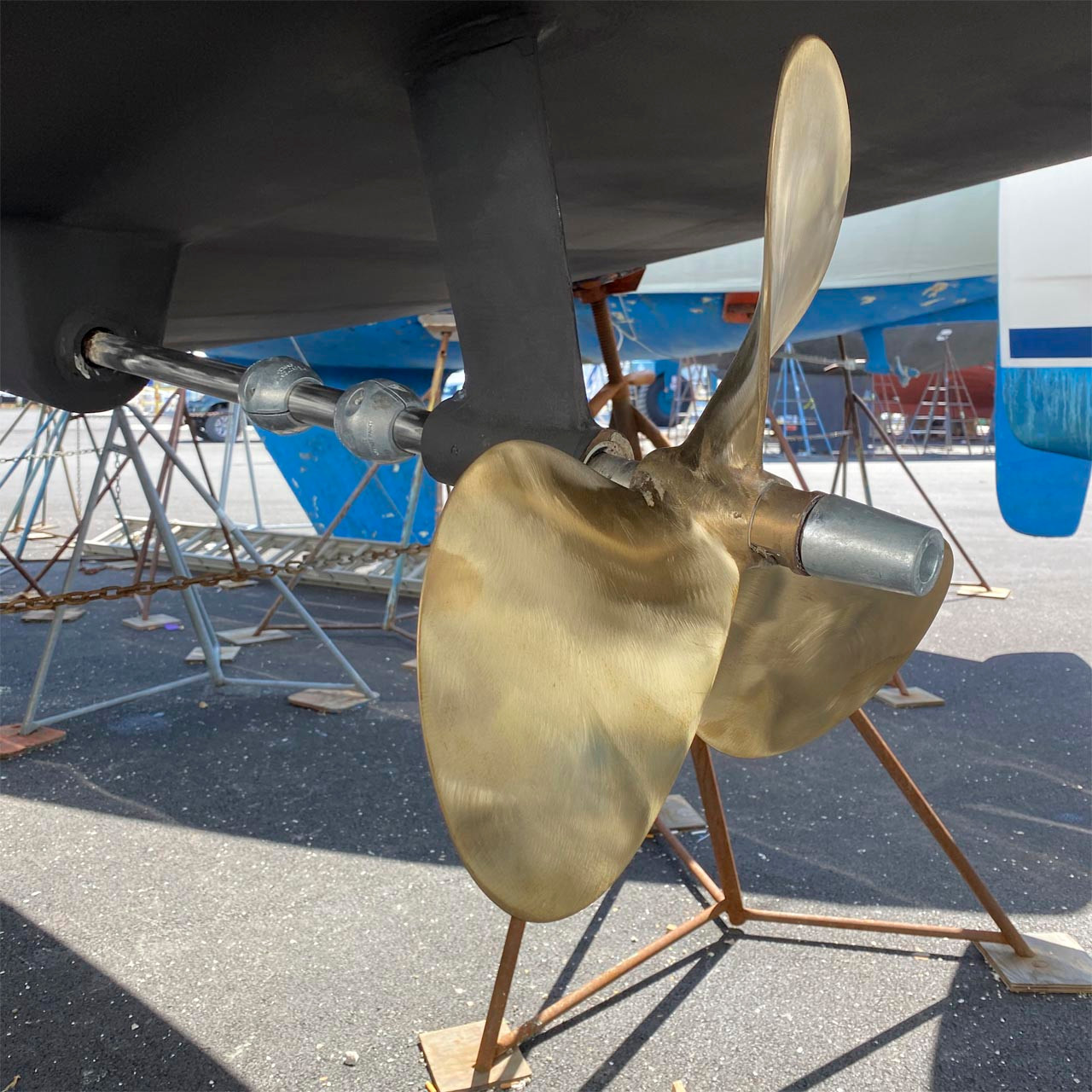 Beneteau 45mm Propeller Zinc Anode | BoatZincs.com