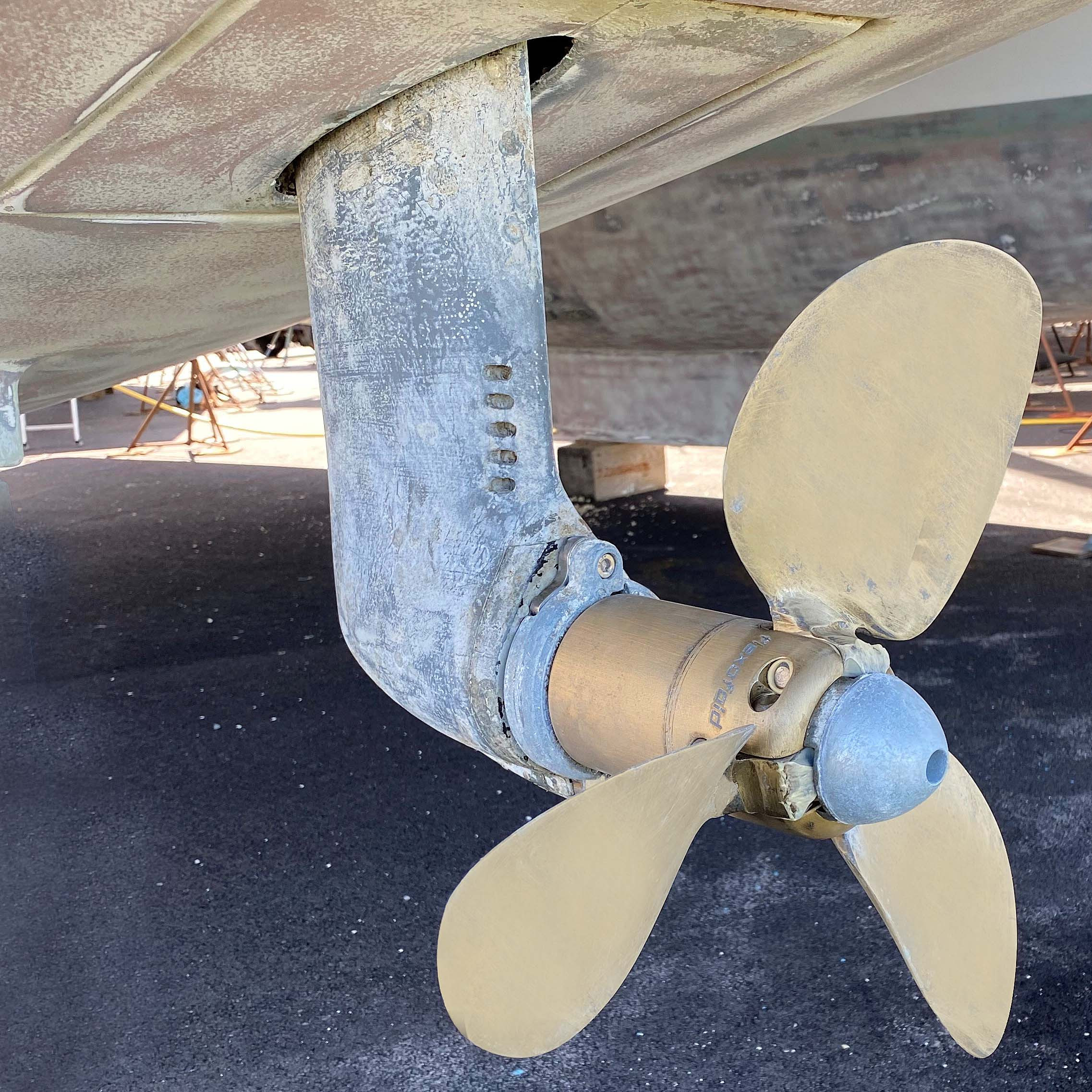 FX Flexofold Propeller Zinc Anode (#112) | BoatZincs.com