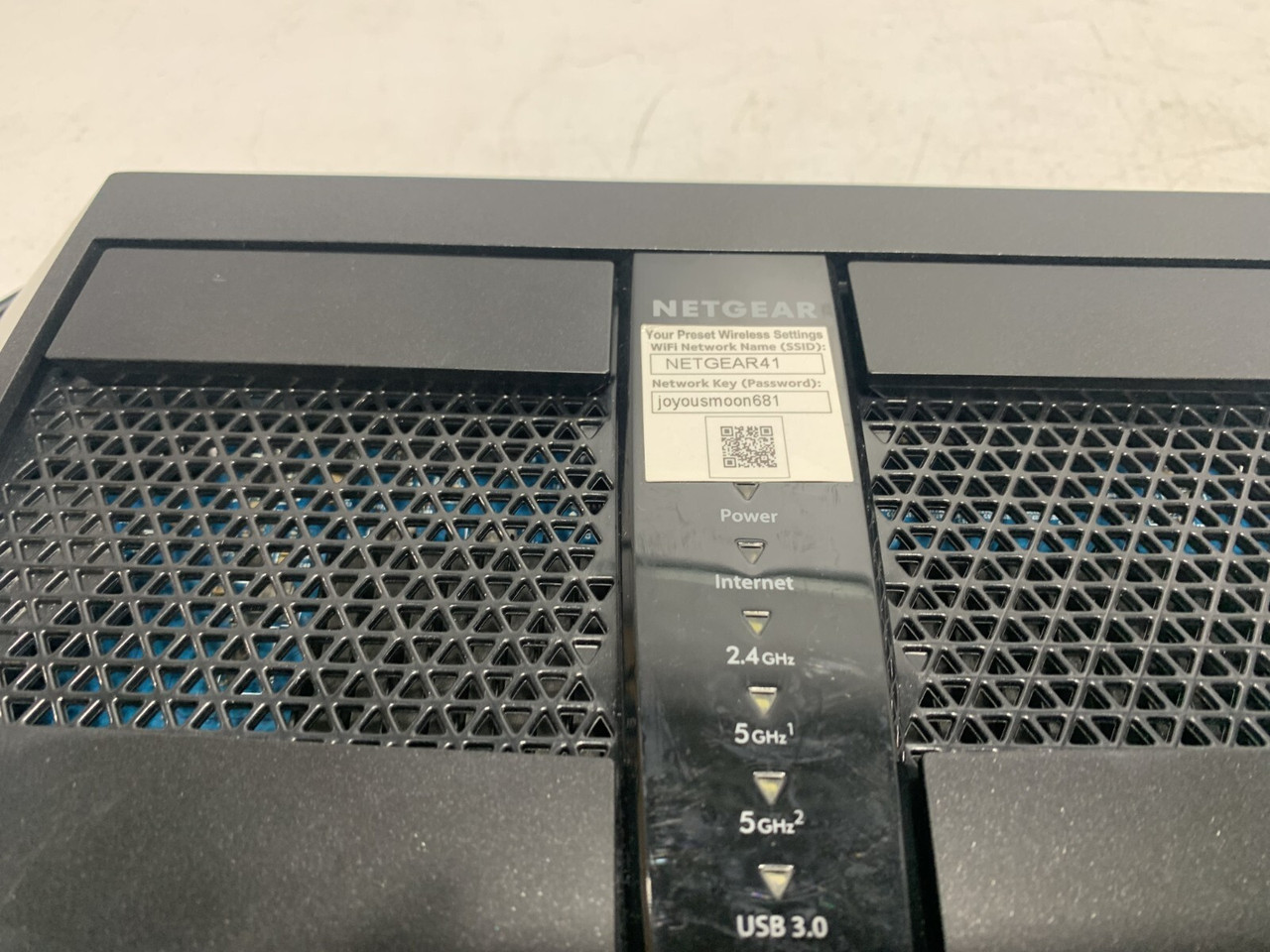 Netgear AC3000 Nighthawk X6 Tri-Band Gigabit WiFi Router up to 3Gbps ...