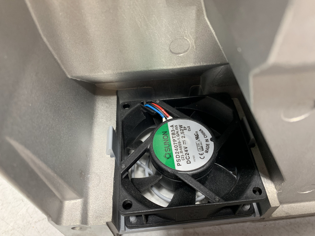 Danfoss 131U6187 2.2kW 400V 3HP 460V IP55 VFD Drive (no back plate)