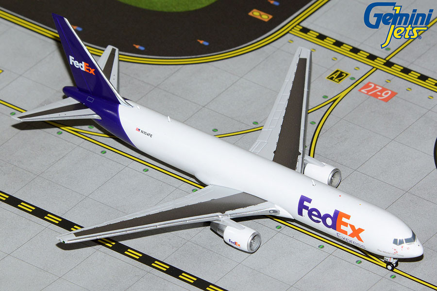 FedEx Express B767-300ERF(W) N104FE GJFDX1994 1:400