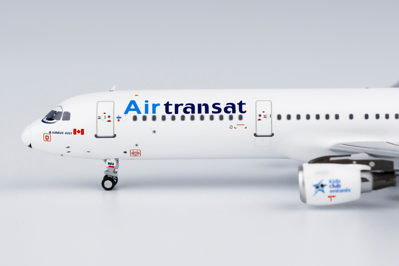 Air Transat A321-200 Kids Club C-GEZJ 13070 1:400