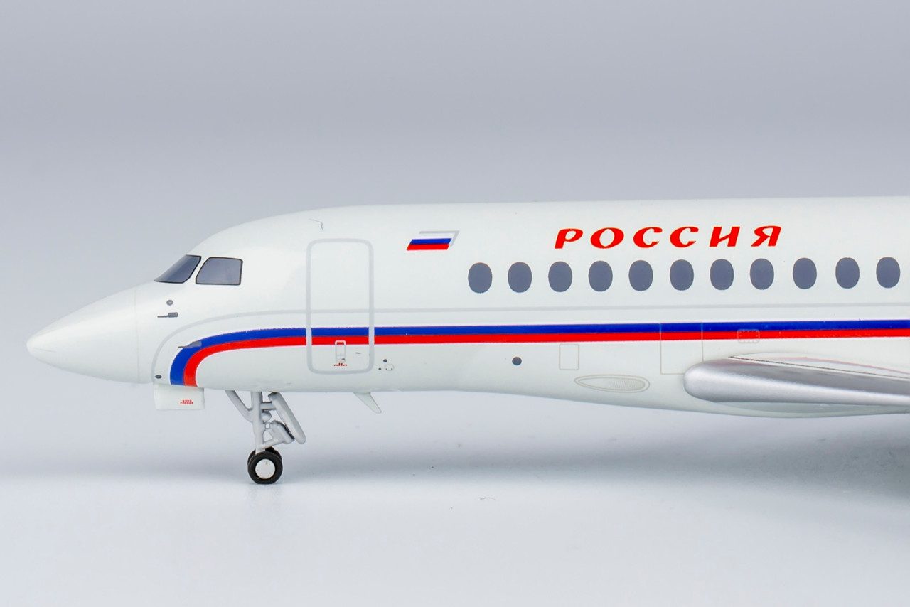 NG Models Rossiya Airlines Falcon 7X RA-09009 71012 1:200