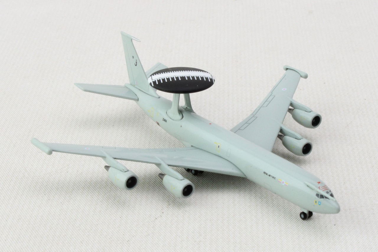Herpa RAF E-3D AEW1 No 8 Sqn Operation Shader HE536912 1:500