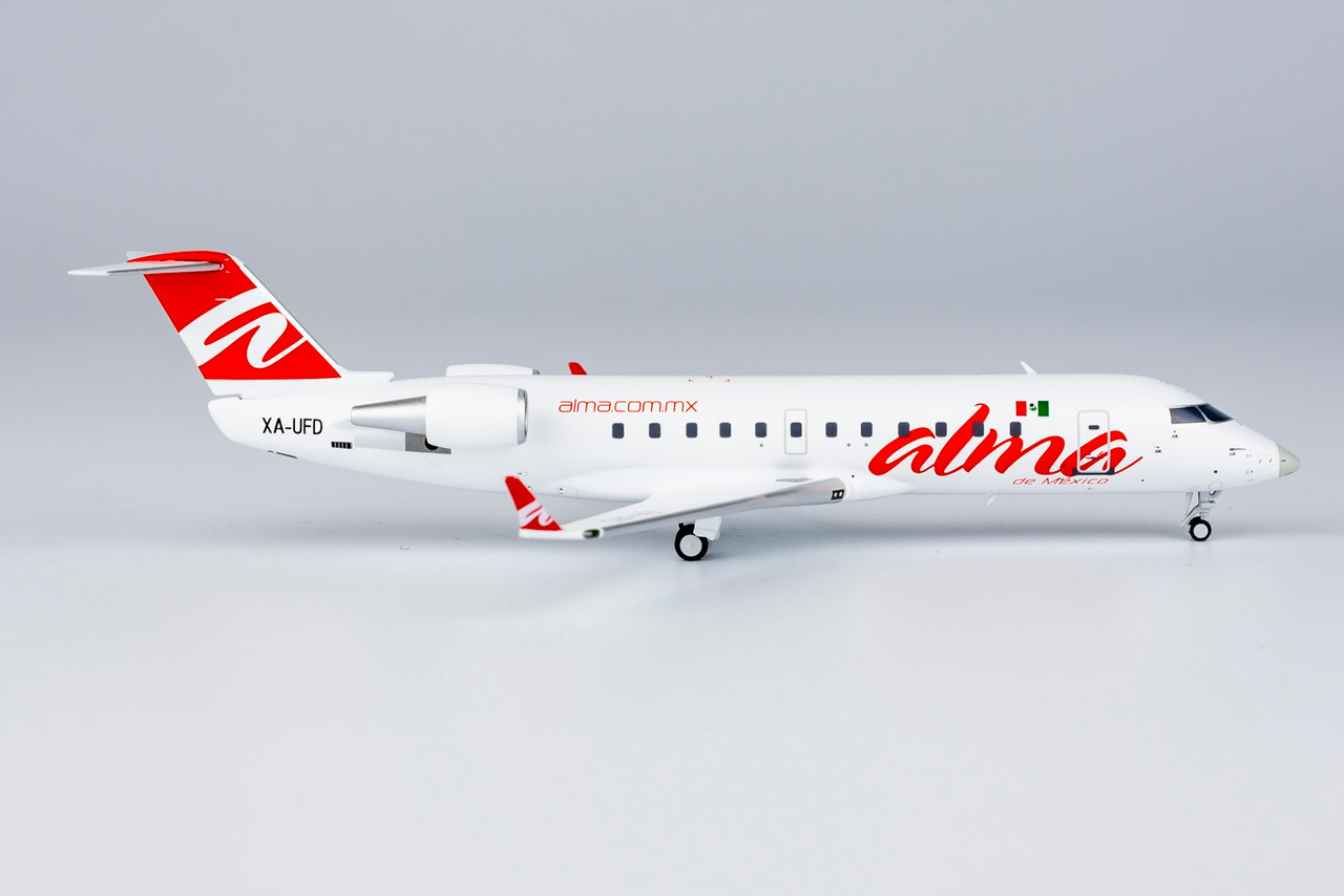 NG Models Alma de Mexico CRJ-200ER XA-UFD 52082 1:200