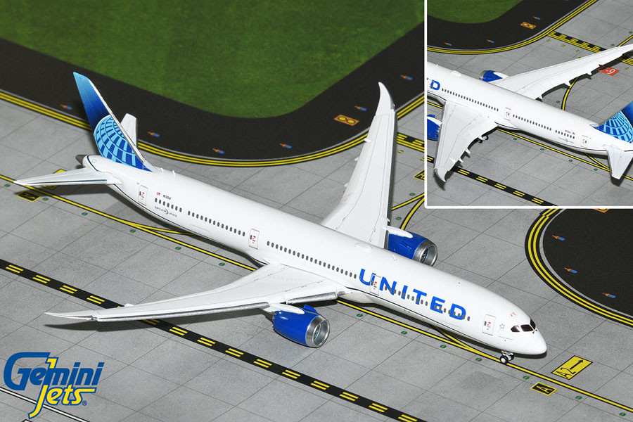 United Airlines B787-10 N13014 (flaps down) GJUAL2229F 1:400