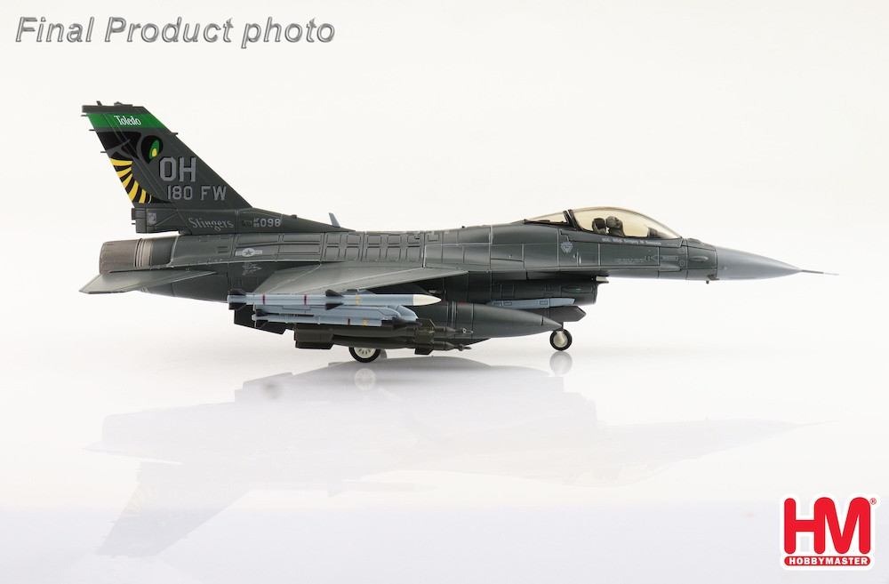 F-16C Fighting Falcon Die Cast Model HA38035W 1:72
