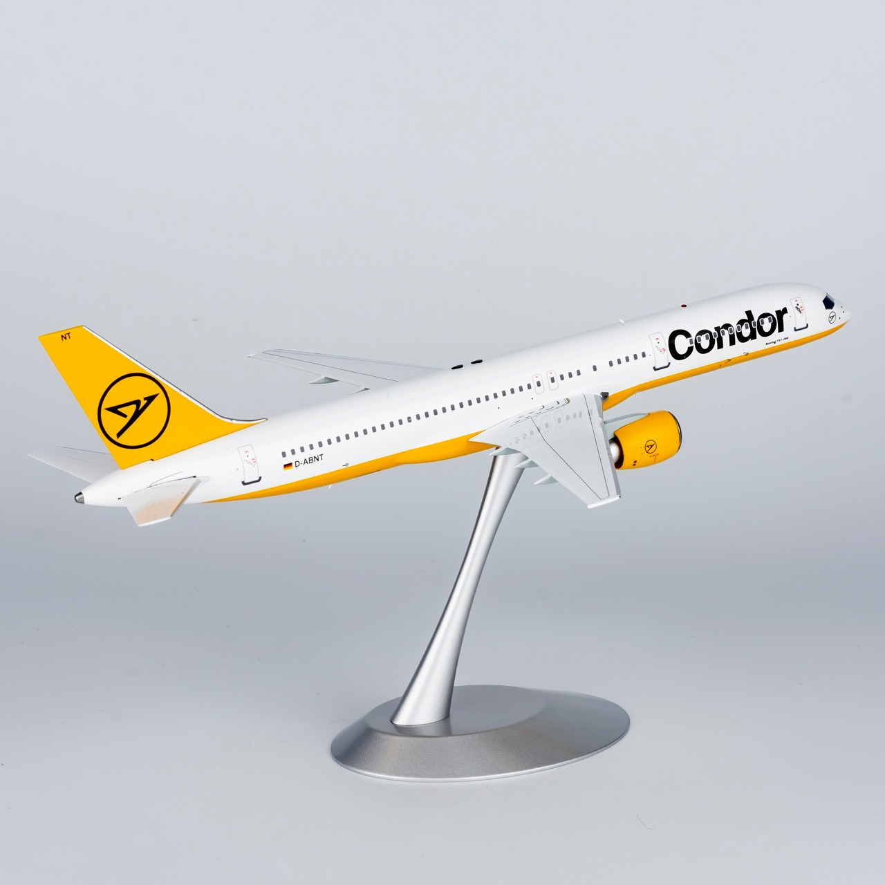 NG Models Condor 757-200 old cs with stand D-ABNT 42021 1:200
