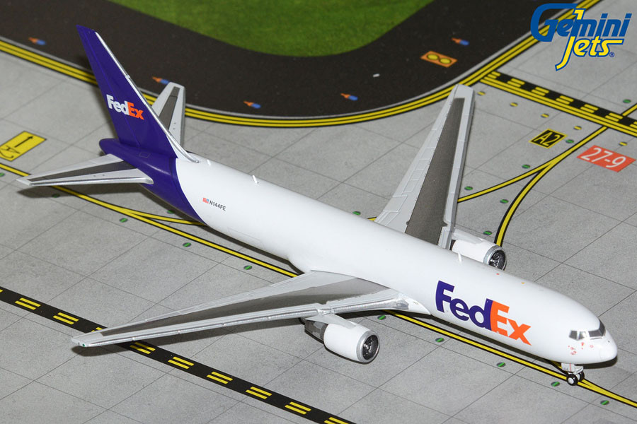 Gemini Jets FedEx B767-300ERF revised livery N144FE GJFDX2311 Scale 1:400