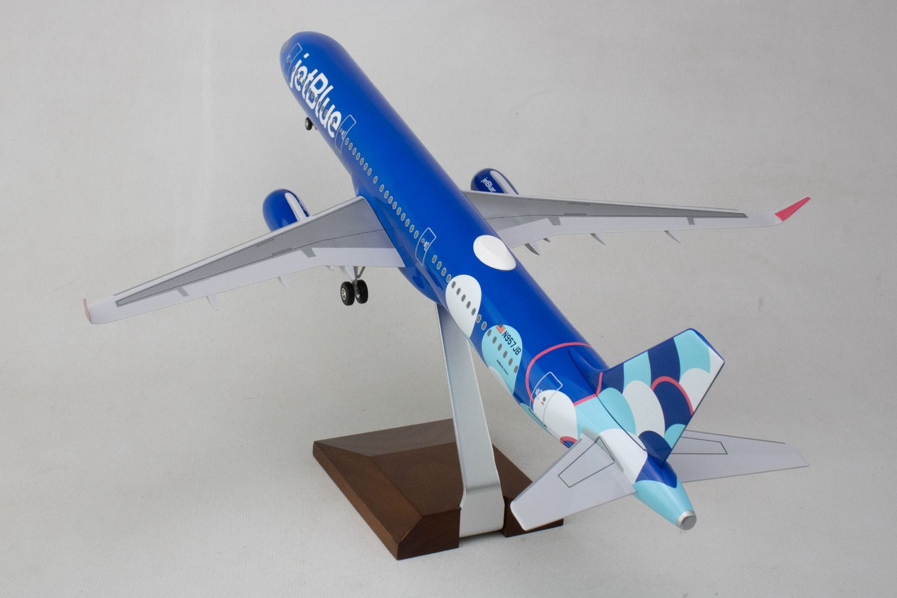 JetBlue A321 Baloons N957JB with wood stand and gear SKR8445 Scale 1:100