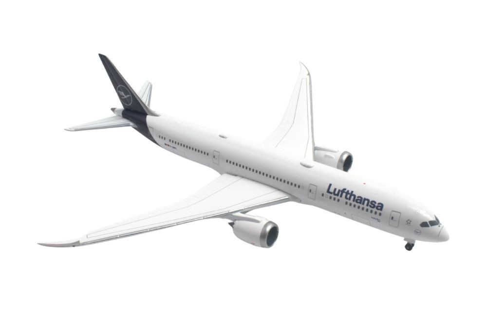 HERPA LUFTHANSA 787-9 Scale 1:500