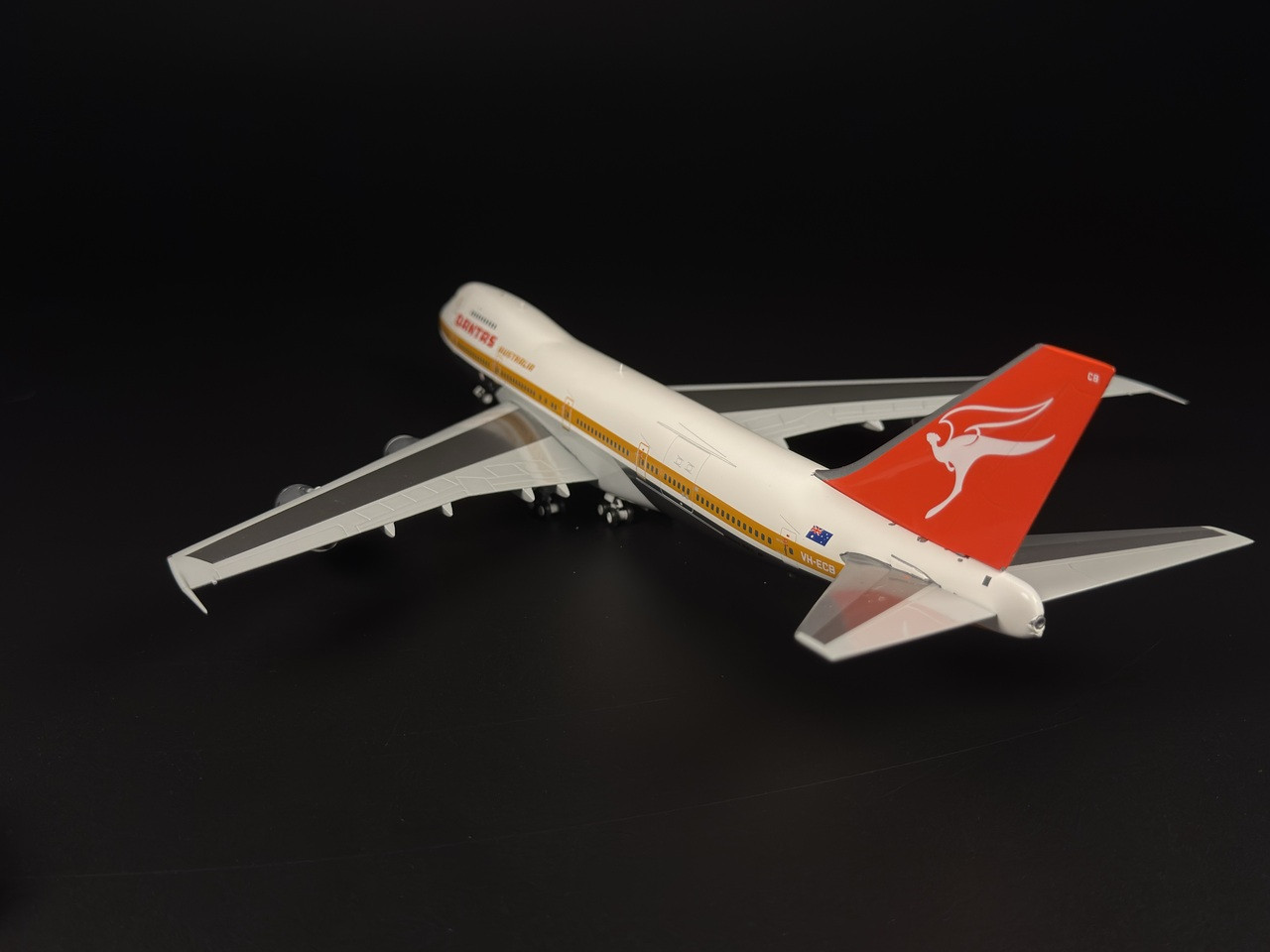 Gemini200 Qantas Airways B747-200B(M) "City of Swan Hill," 1980s livery ...