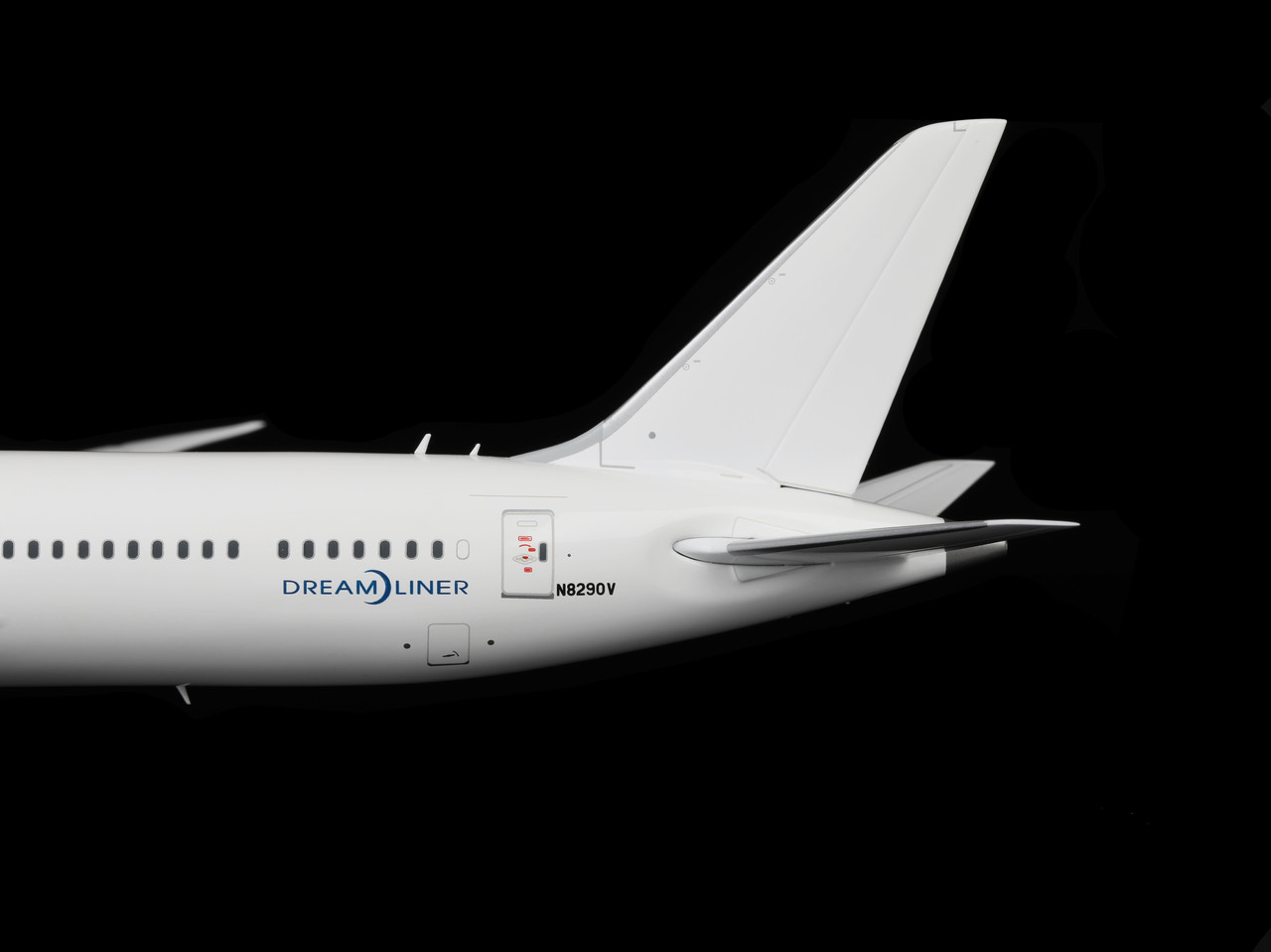 SQ Wings Boeing Company Boeing 787-10 N829OV Boeing House Livery L2044 ...