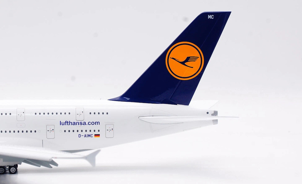 SQ Wings Lufthansa A380 Reg: D-AIMC "Flaps Down" L2133FD Scale 1:200