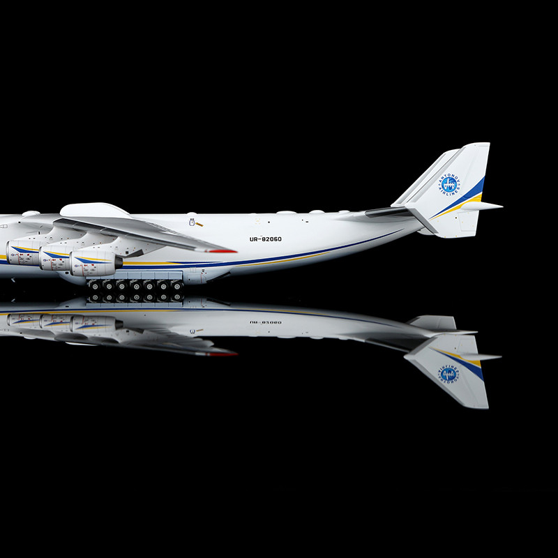 HX Models Antonov AN-225 UR-82060 An22504 Scale 1:400