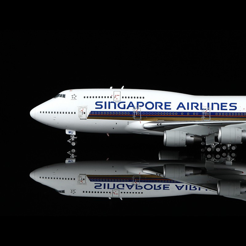 Singapore Boeing 747-400 Reg: 9V-SMU YY74416 Scale 1:400