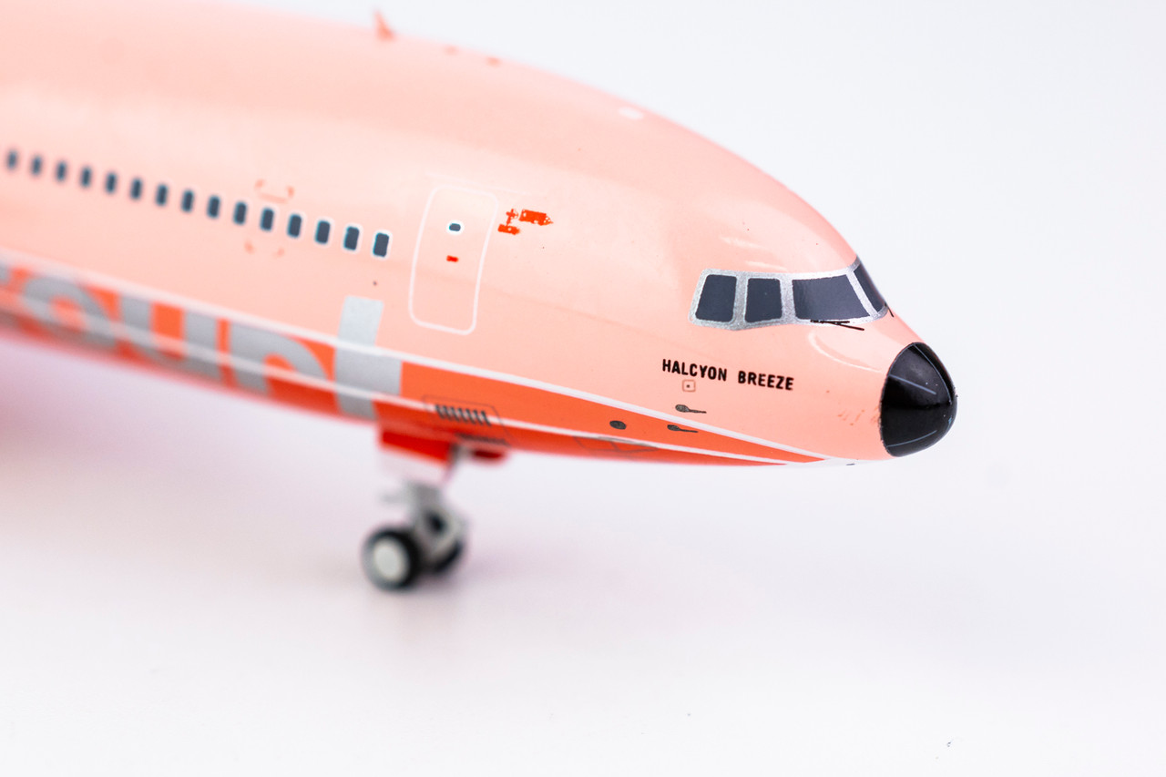 NG Model Court Line L-1011-1 G-BAAB 31017 1:400