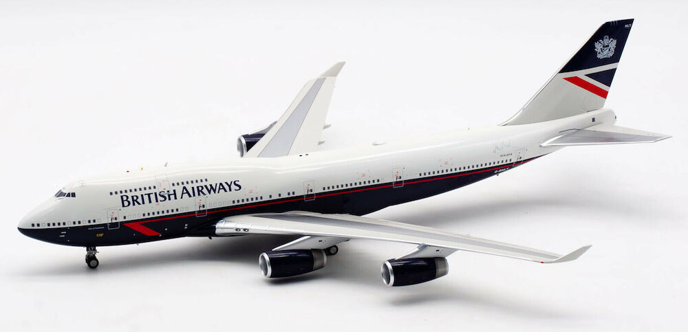 Inflight200 British Airways Boeing 747-436 G-BNLY with stand and ...
